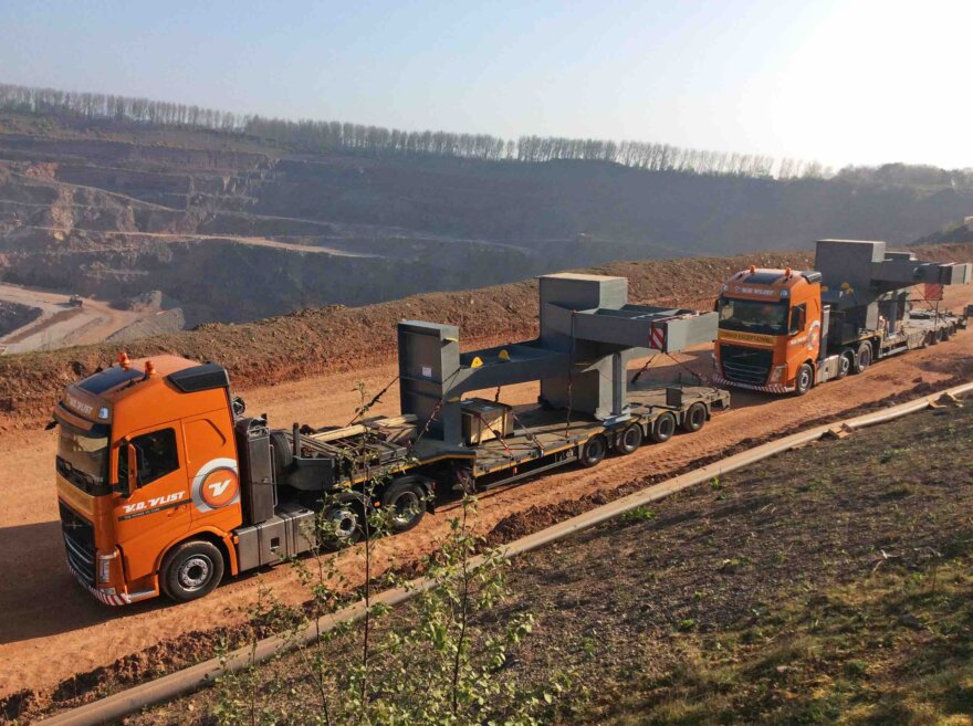 Van der Vlist Deliver Lifting Frames from Eastern Germany into the UK.