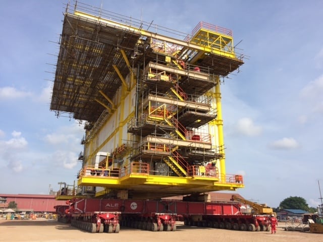 ALE Transports 1,293 Tonne Petrochemical Module with Scheuerle SPMT ...