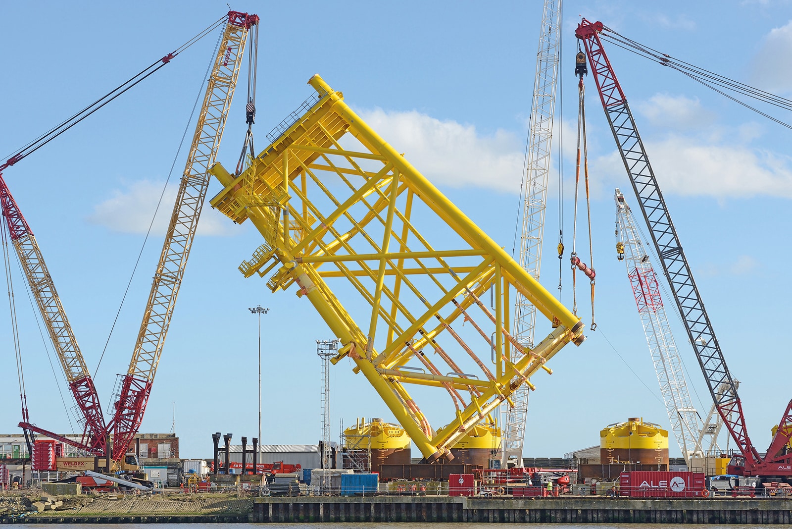 ALE’s AL.SK350 Largest Crane Performs Inaugural Lift in Brazil ...