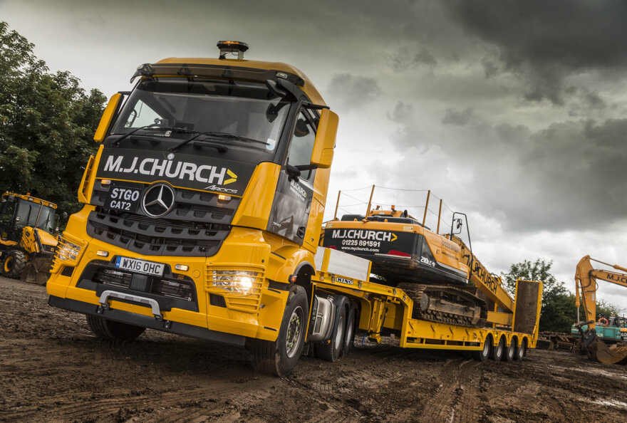 Mercedes-Benz Arocs wins high praise from MJ Church - HeavyTorque